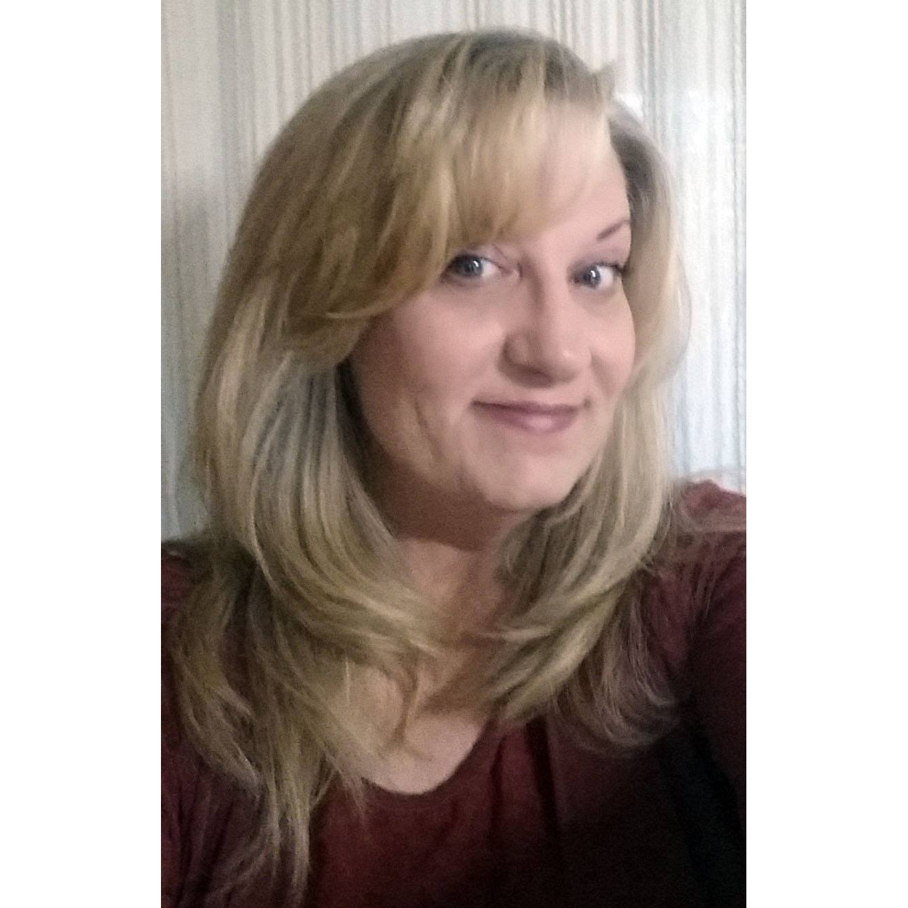 Anna Emert | howtube®